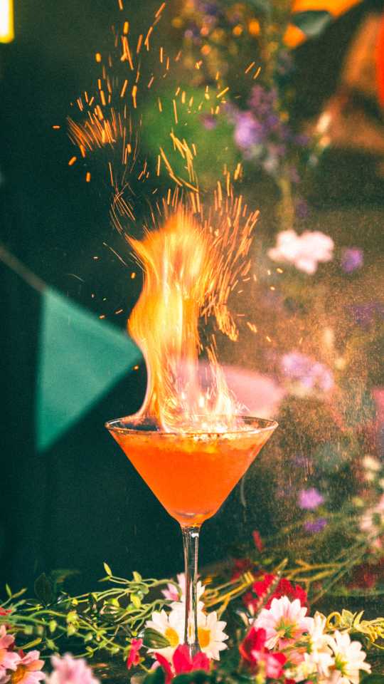 Drink and Dine in our Molecular Cocktail Bar in Edinburgh | The Cauldron