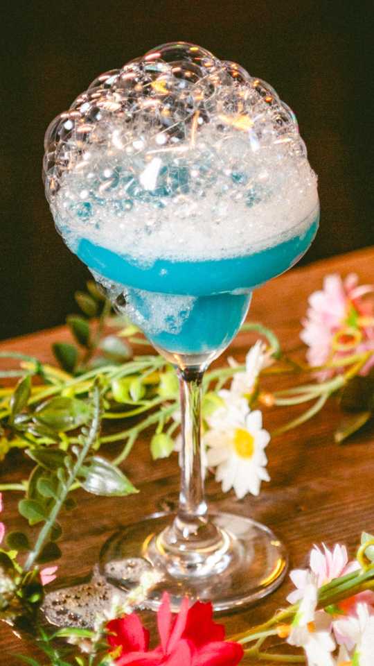 Drink and Dine in our Molecular Cocktail Bar in Edinburgh | The Cauldron