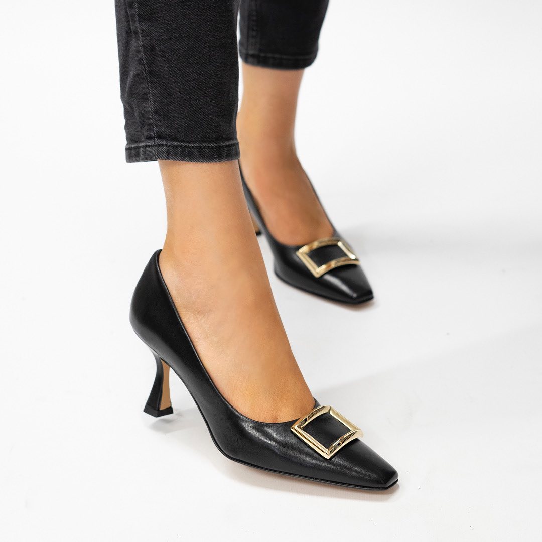 Handcrafted women's shoes – Azienda Italiana Calzature
